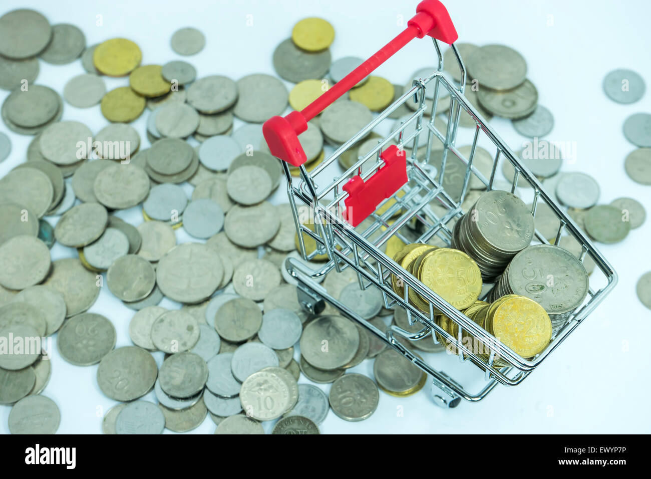 Coin trolley hi-res stock photography and images - Alamy