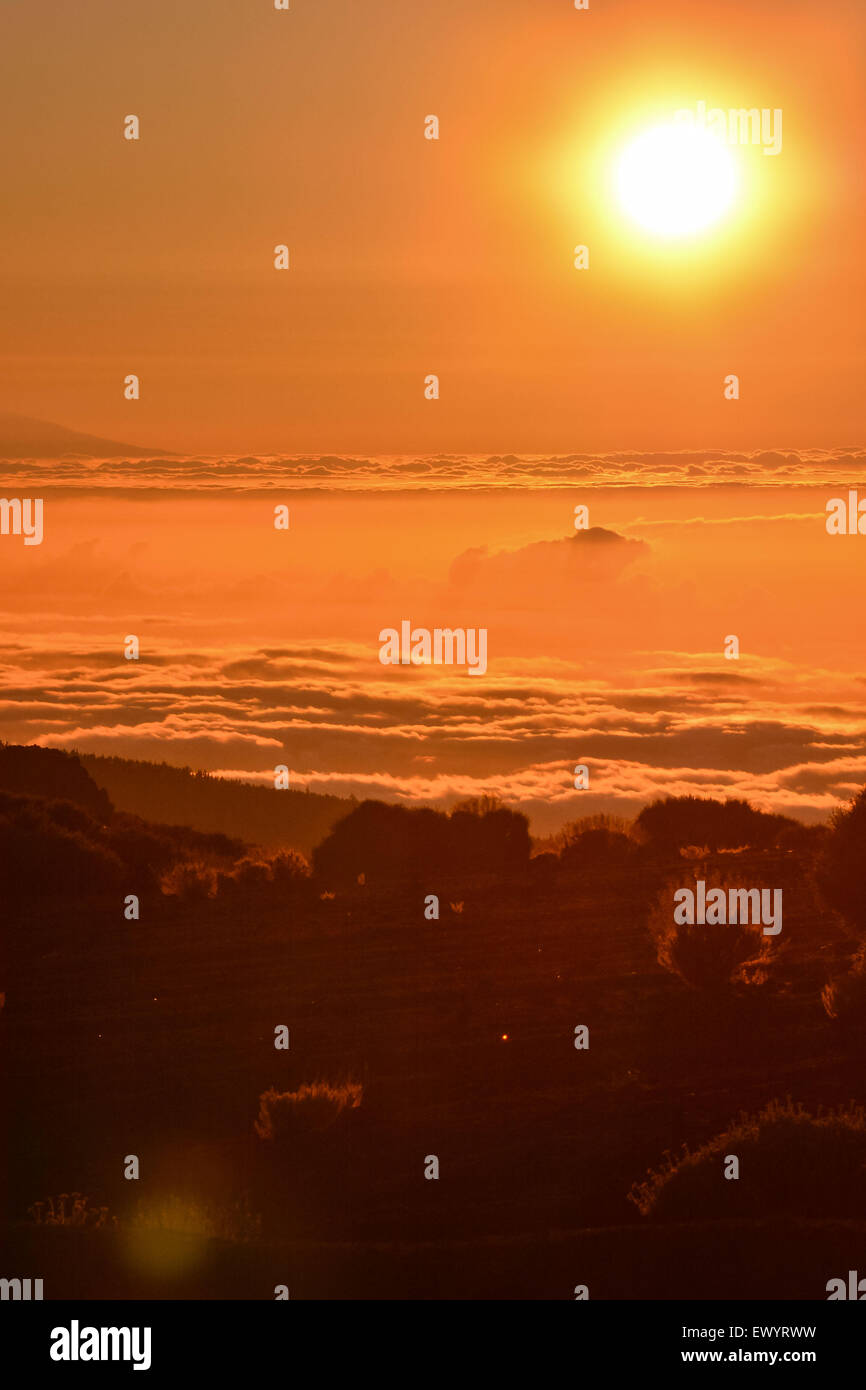 Orange Sun Setting Stock Photo - Alamy