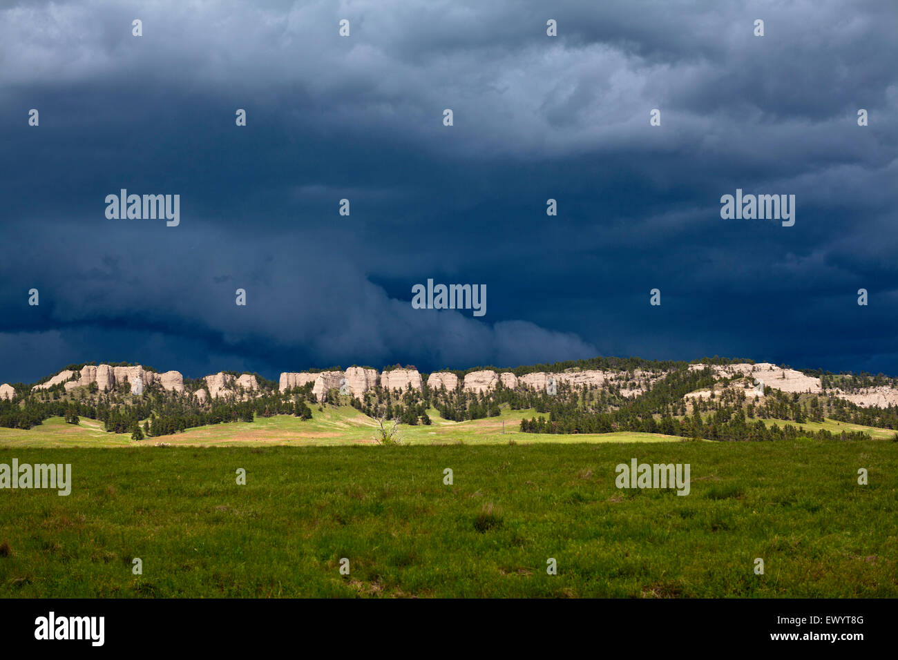 A roll cloud above sandstone bluffs in Western Nebraska Stock Photo - Alamy
