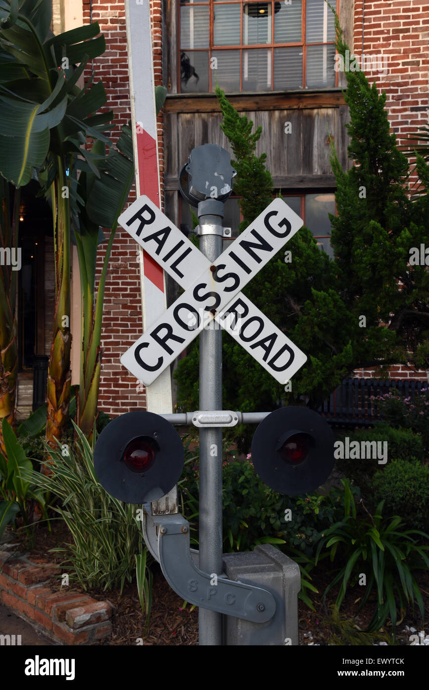 Railroad crossing sign hi-res stock photography and images - Alamy