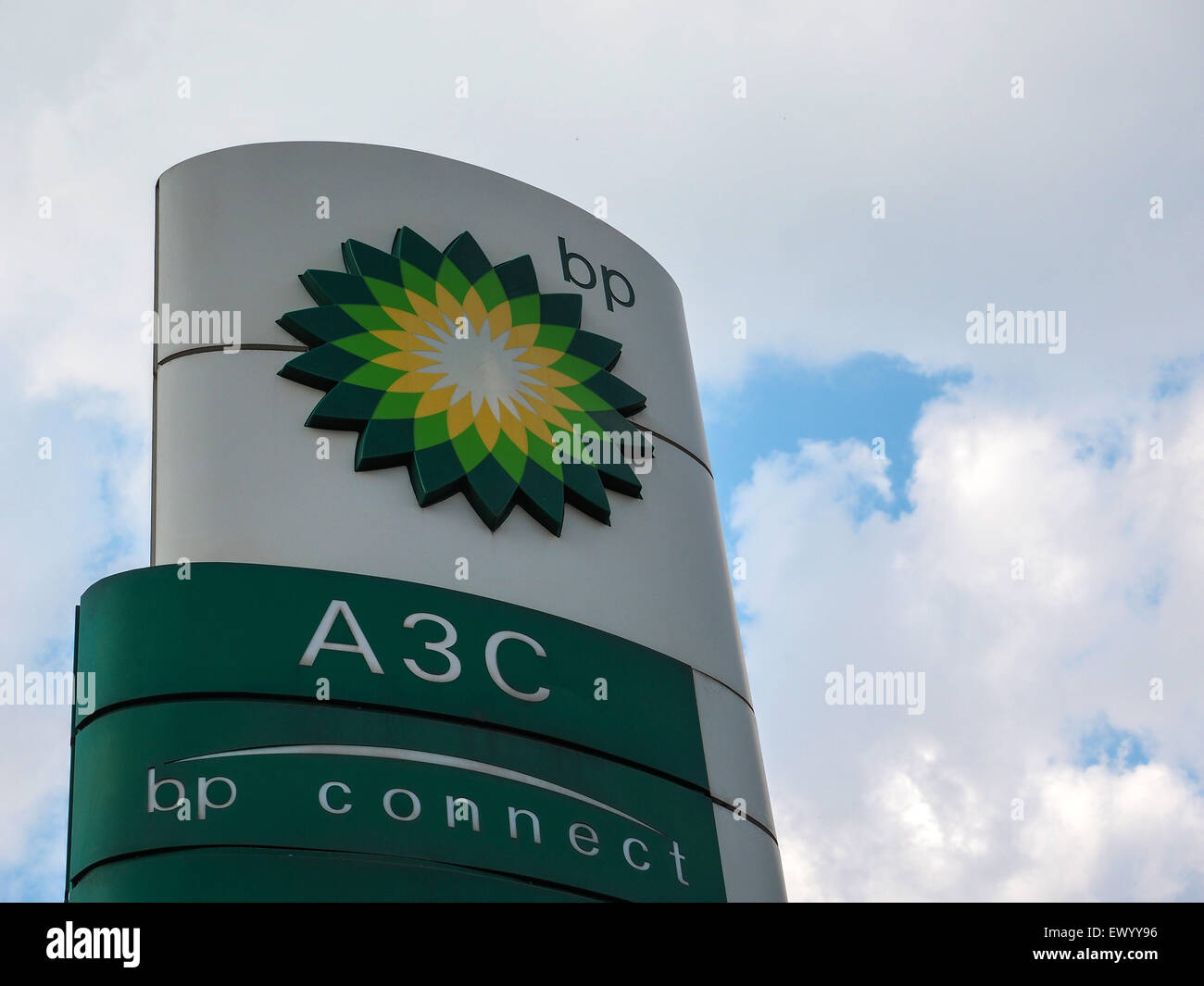 British petroleum workers hi-res stock photography and images - Alamy