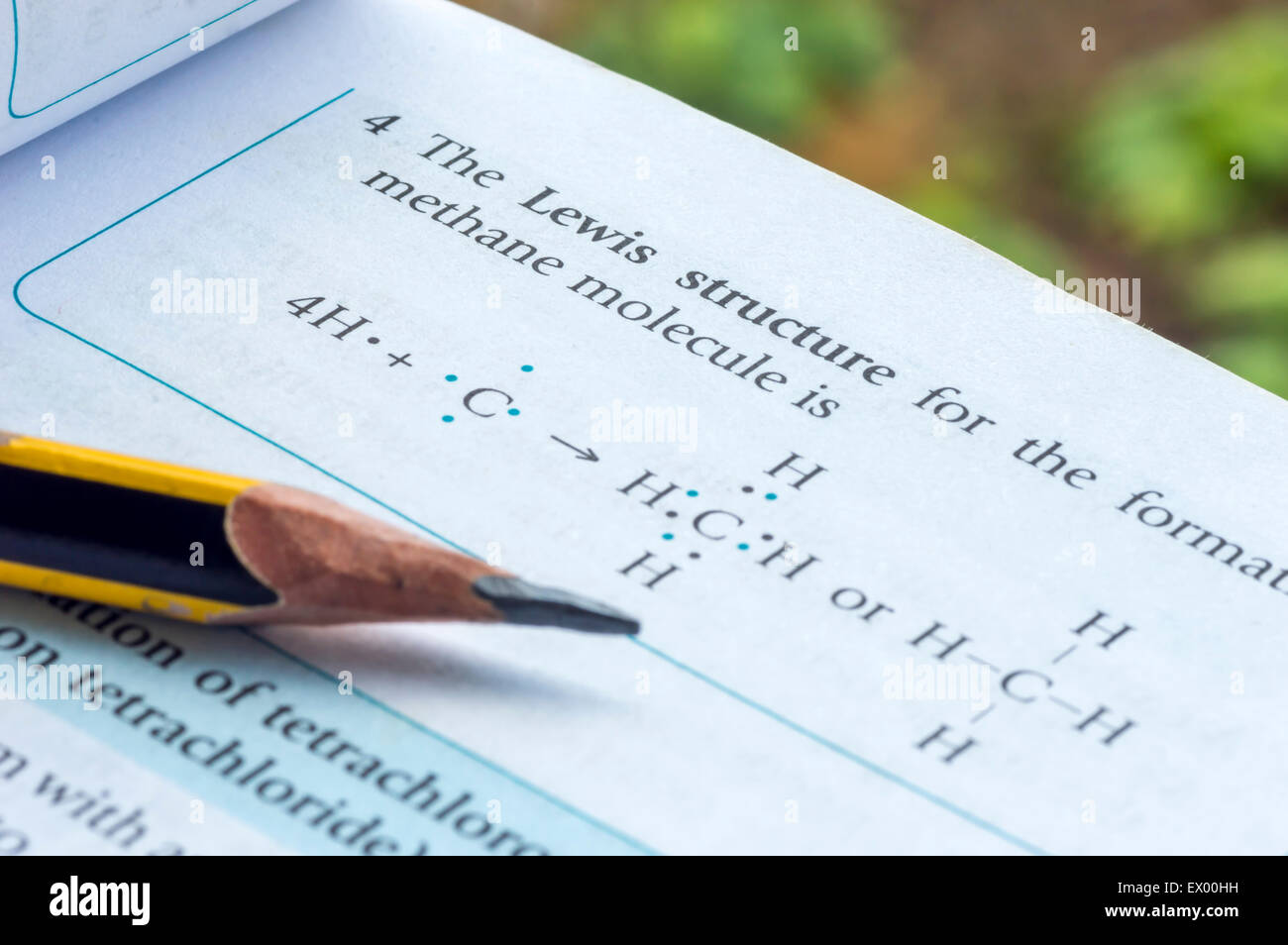 Formulation of molecule with lewis formula Stock Photo - Alamy