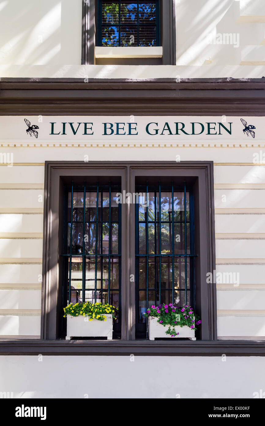 Sign for Live Bee Garden at Beechworth Honey Discovery centre, Ford ...