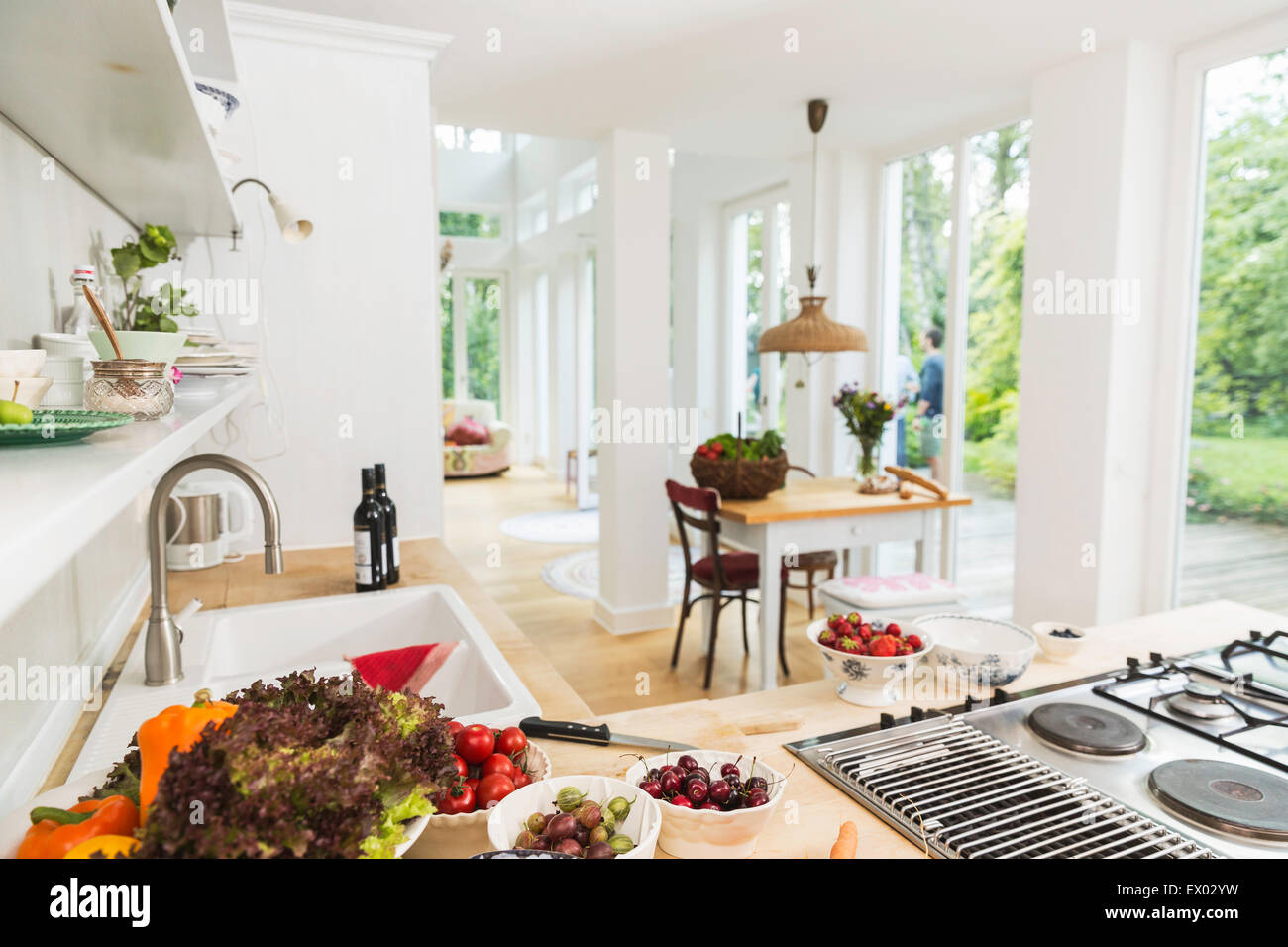 Fruit fruit counter hi-res stock photography and images - Alamy