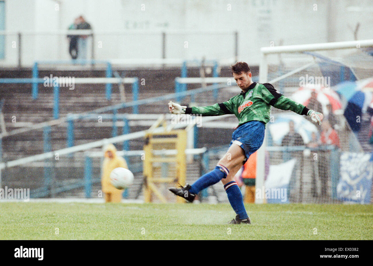 Gavin ward cardiff city goalkeeper hi-res stock photography and images ...