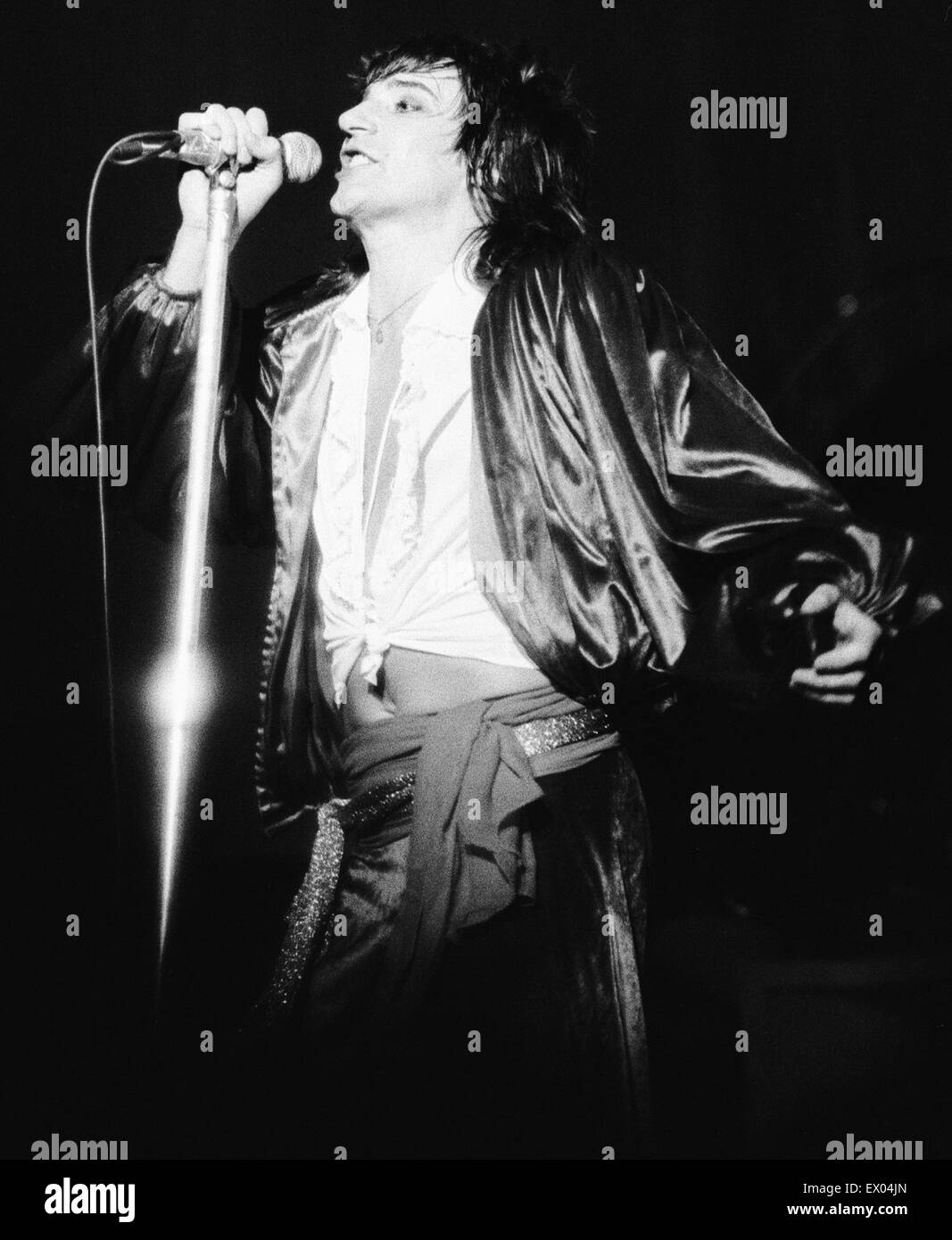 Rod stewart 1970s hi-res stock photography and images - Alamy