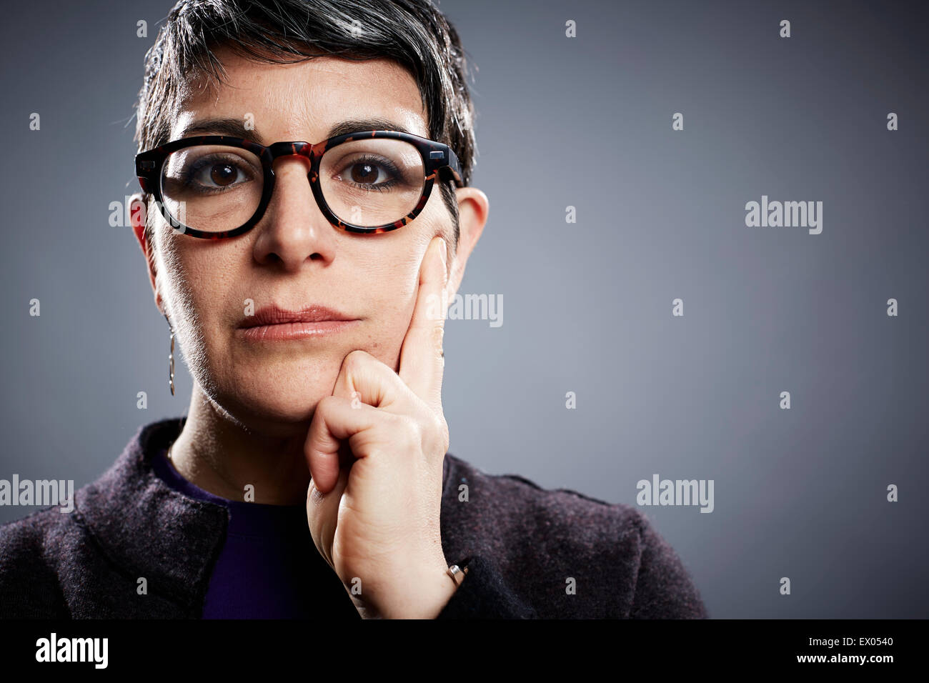 Hand on cheek hi-res stock photography and images - Alamy