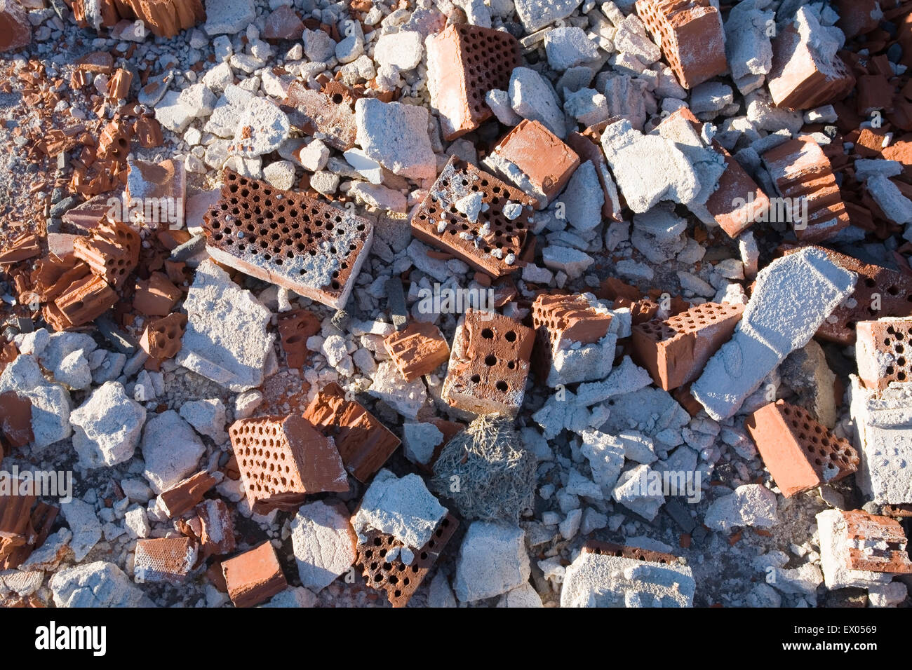 House demolition hi-res stock photography and images - Alamy