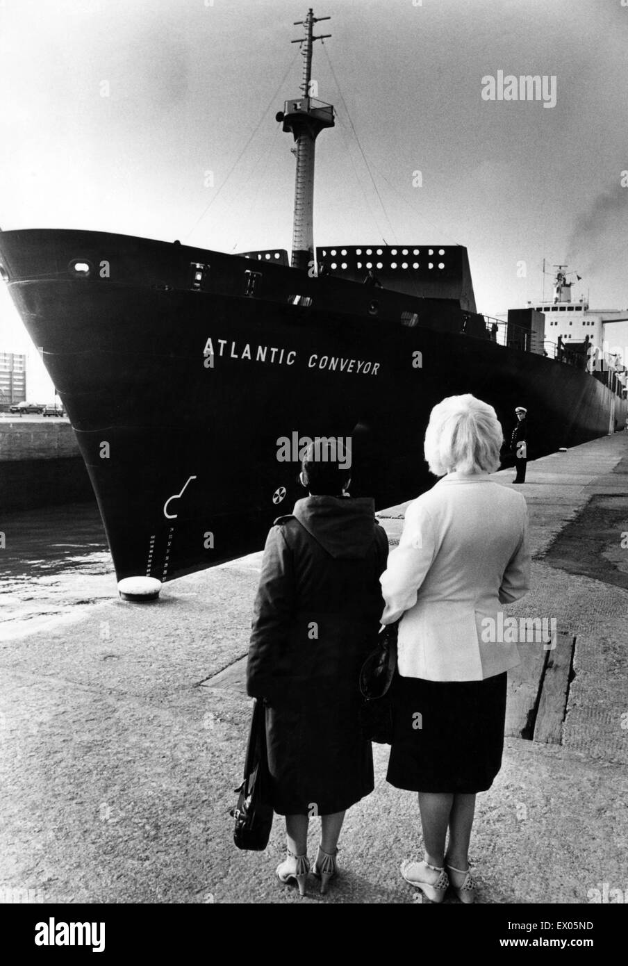 Falklands war navy hi-res stock photography and images - Alamy