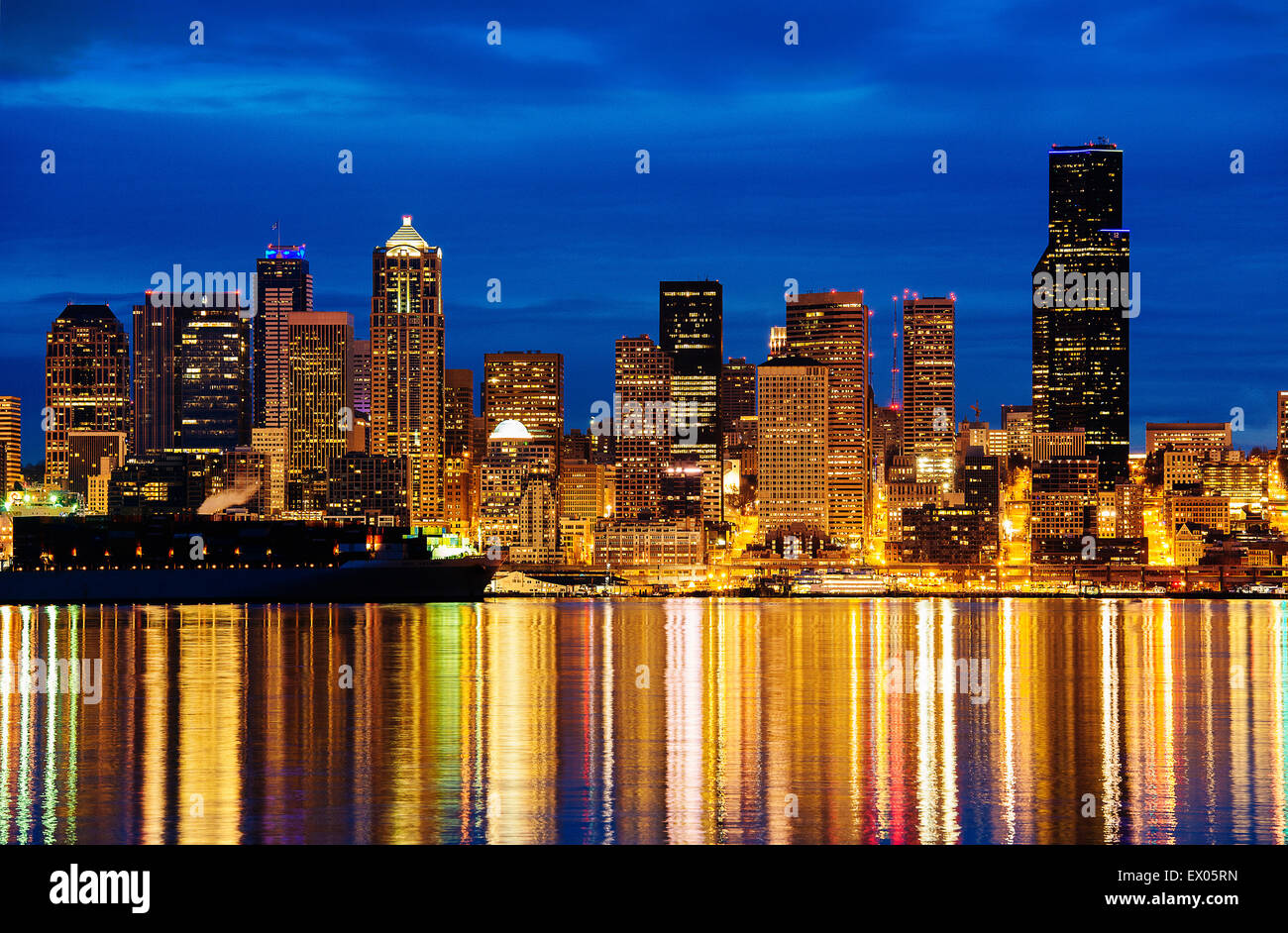 Skyline by night, Puget Sound, Seattle, USA Stock Photo - Alamy