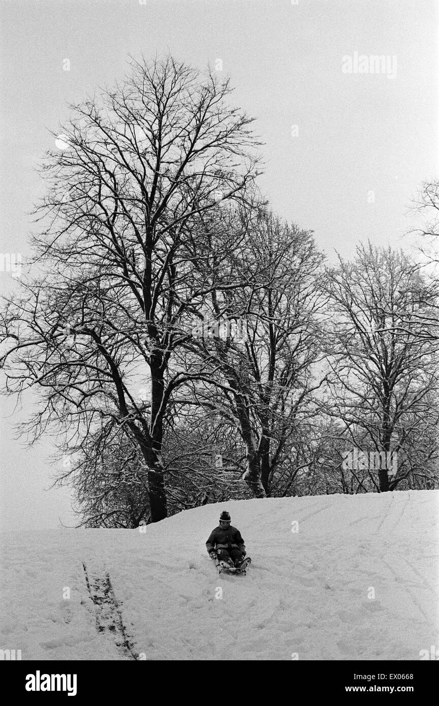 Snow scenes in reading hi-res stock photography and images - Alamy