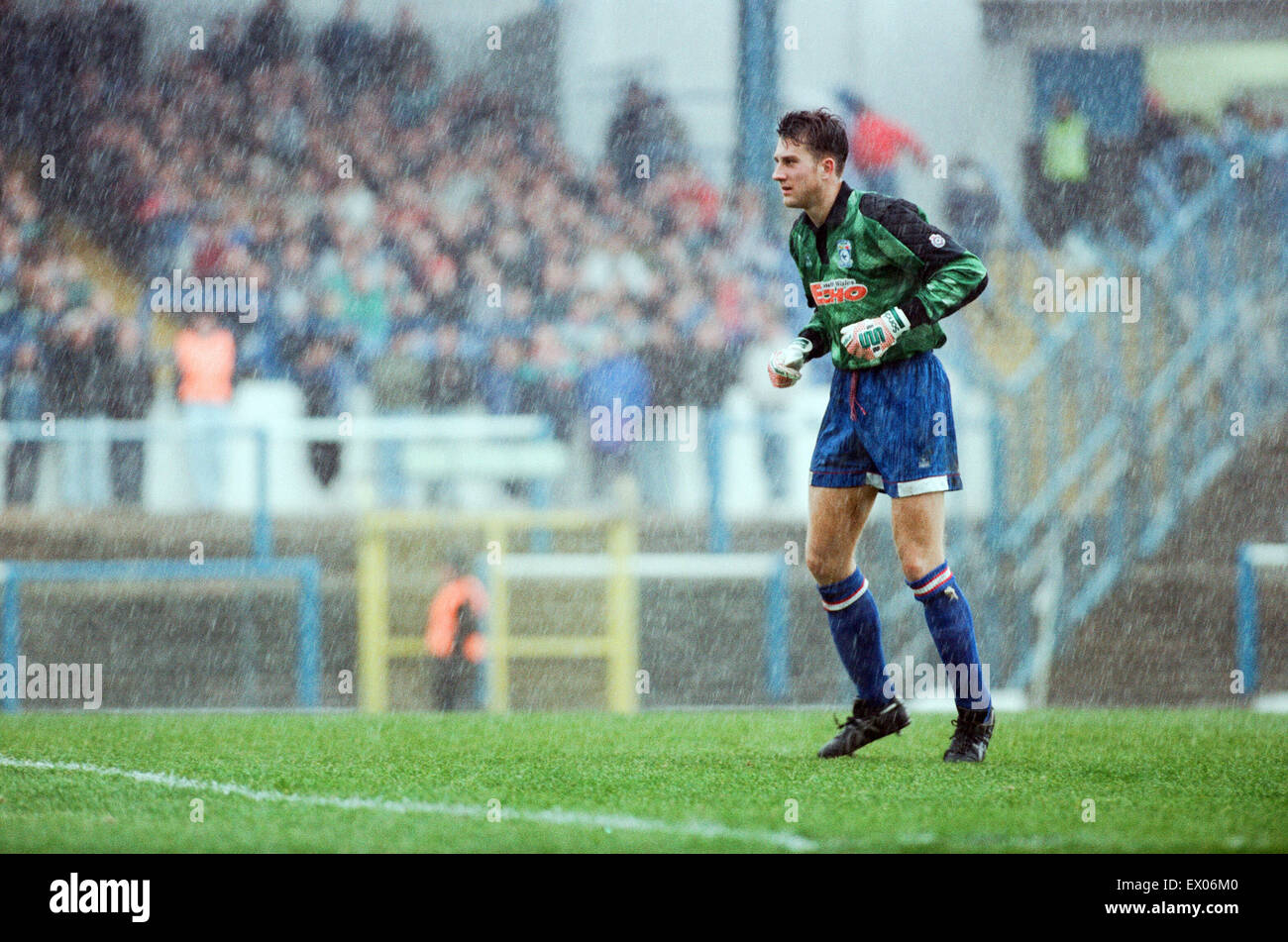 Lincoln city goalkeeper hi-res stock photography and images - Alamy