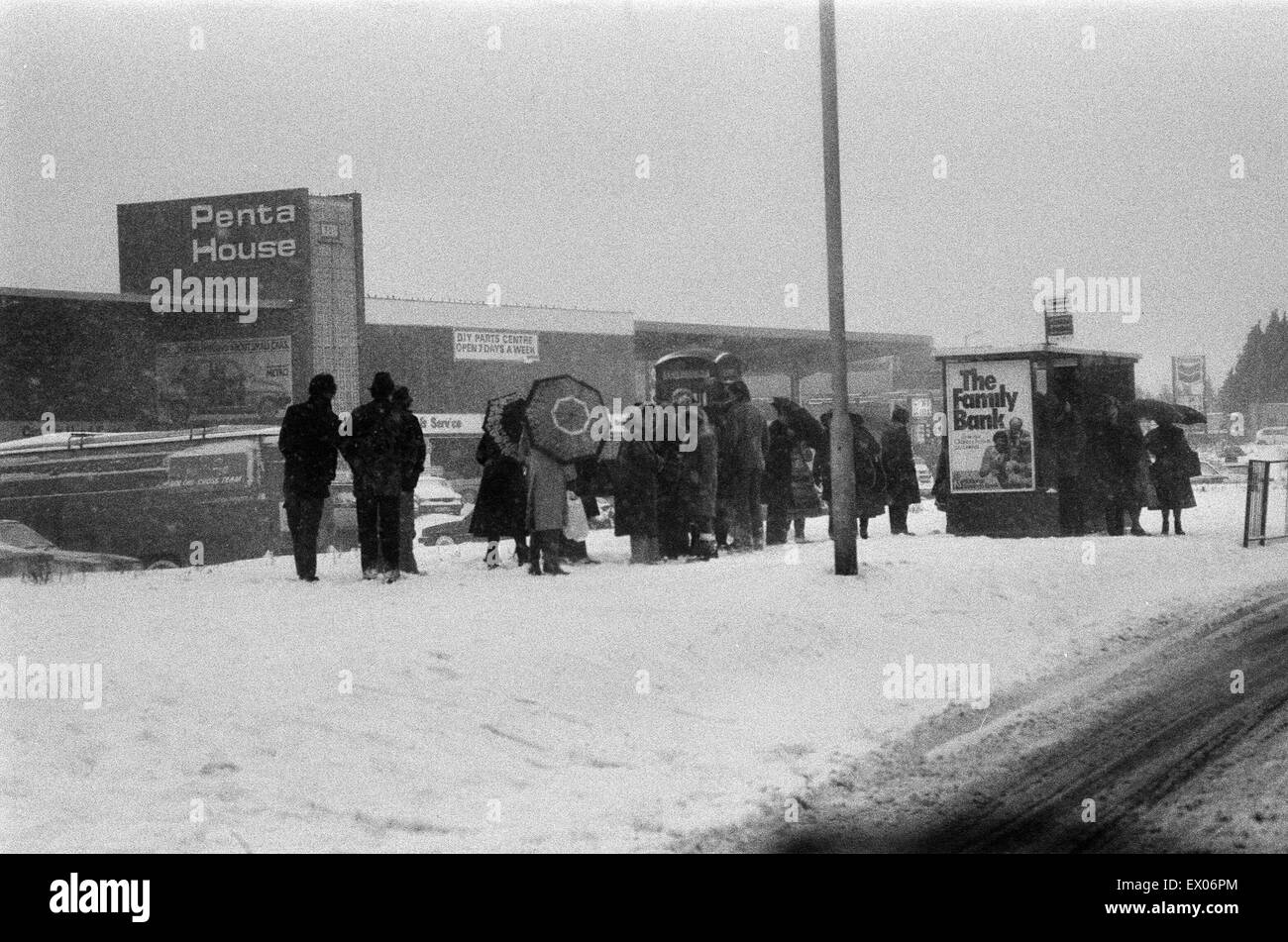 Snow scenes in Reading, Berkshire. January 1982 Stock Photo - Alamy