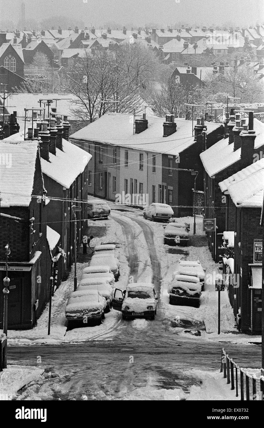Snow scenes in Reading. 6th February 1986 Stock Photo - Alamy