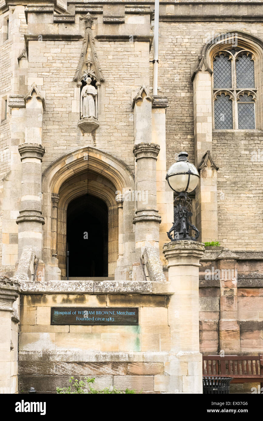 Almshouse medieval building hi-res stock photography and images - Alamy