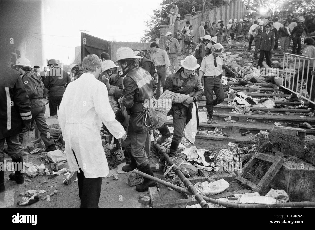 Heysel stadium disaster Black and White Stock Photos & Images - Alamy
