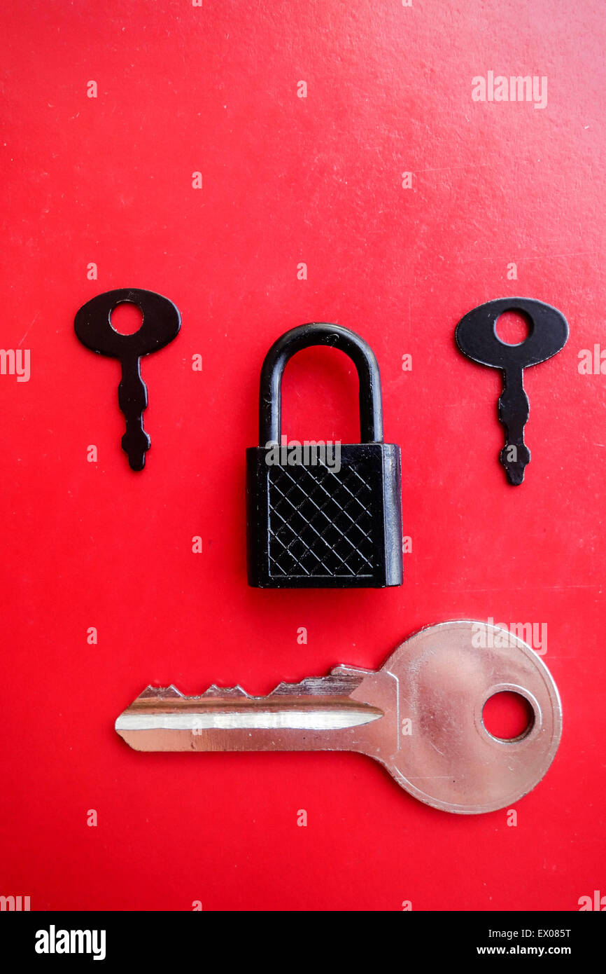 Small keys hi-res stock photography and images - Alamy