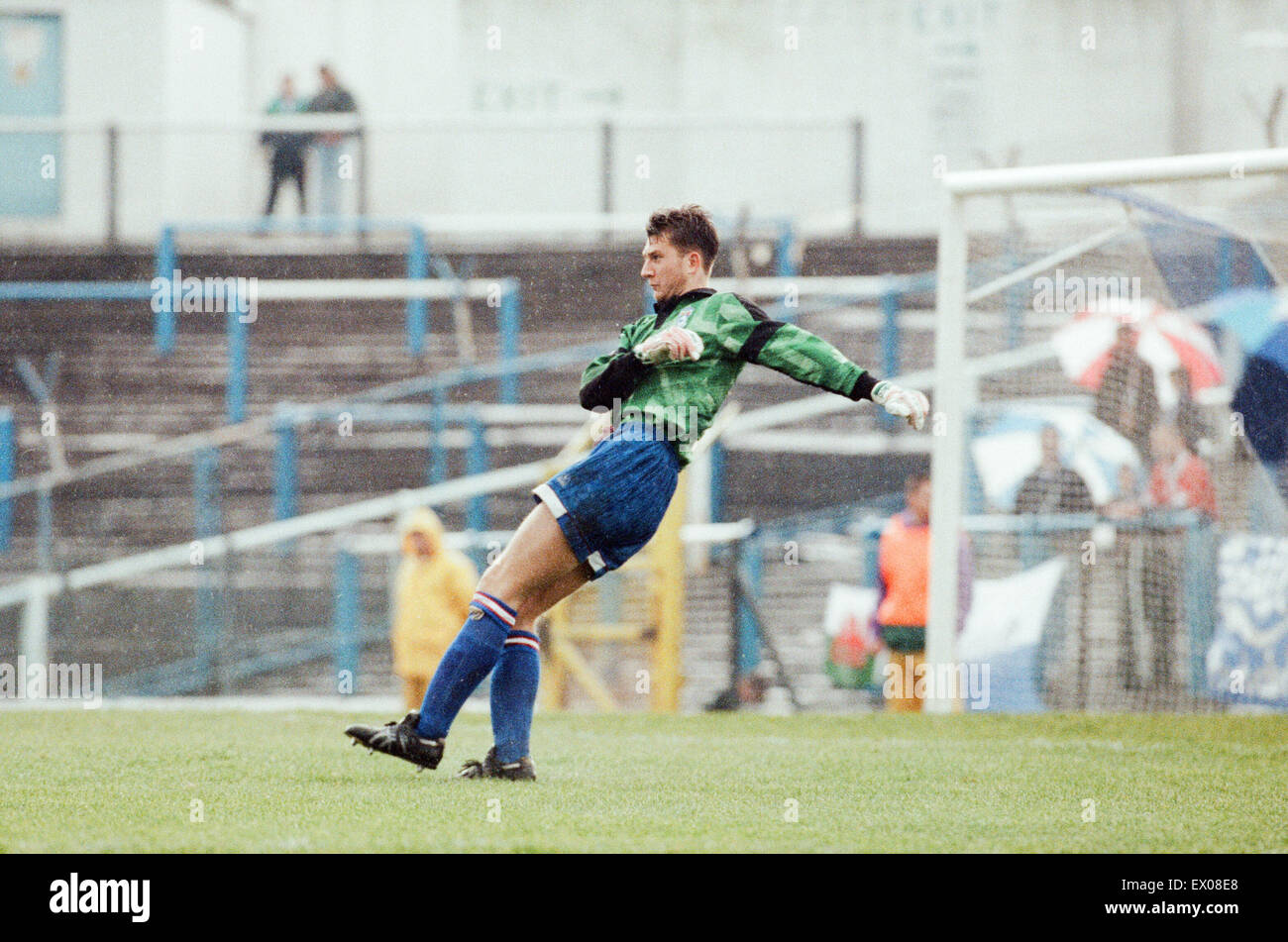Gavin ward cardiff city goalkeeper hi-res stock photography and images ...