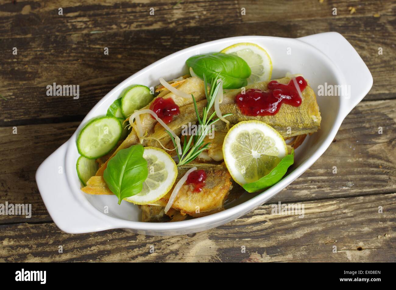 Deep fried basil hi-res stock photography and images - Alamy