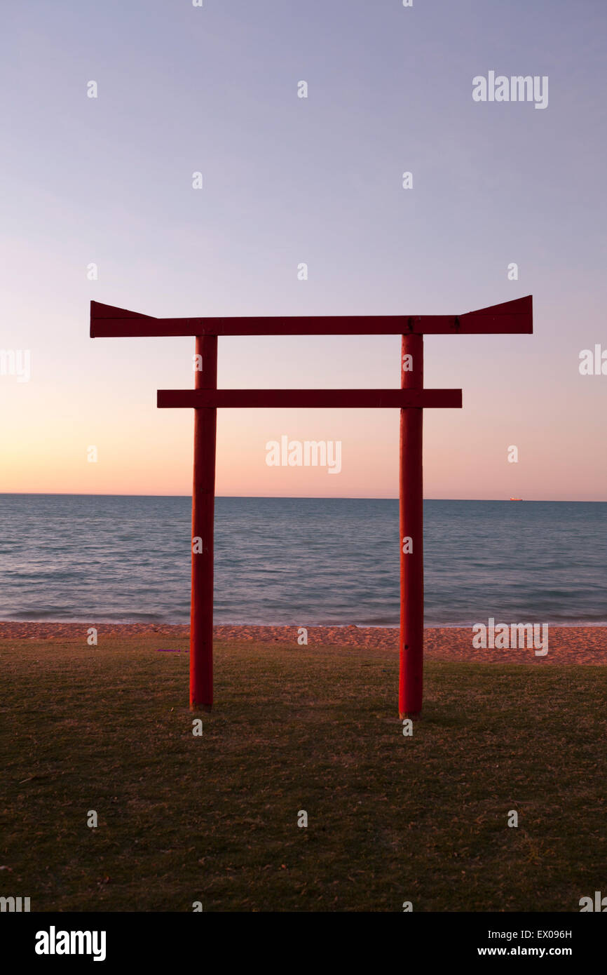 Japanese style gate hi-res stock photography and images - Alamy