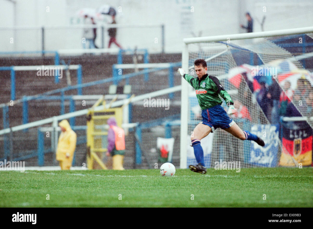 Gavin ward cardiff city goalkeeper hi-res stock photography and images ...