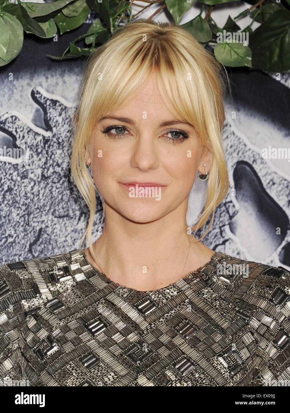 Actress anna faris hi-res stock photography and images - Alamy