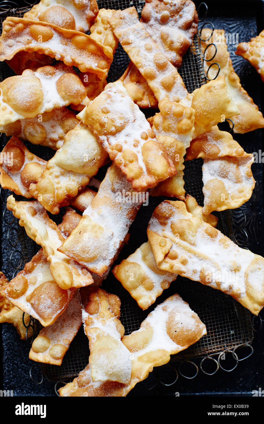 Crostoli or grostoli hi-res stock photography and images - Alamy