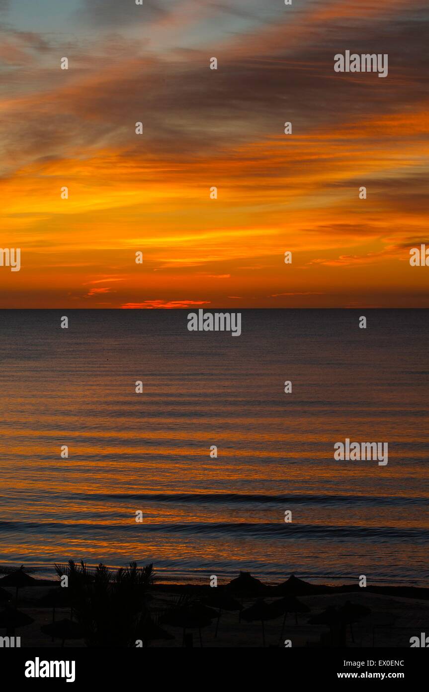 Time of sunrise hi-res stock photography and images - Alamy