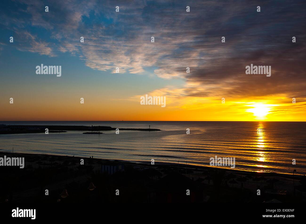 Surise sky hi-res stock photography and images - Alamy