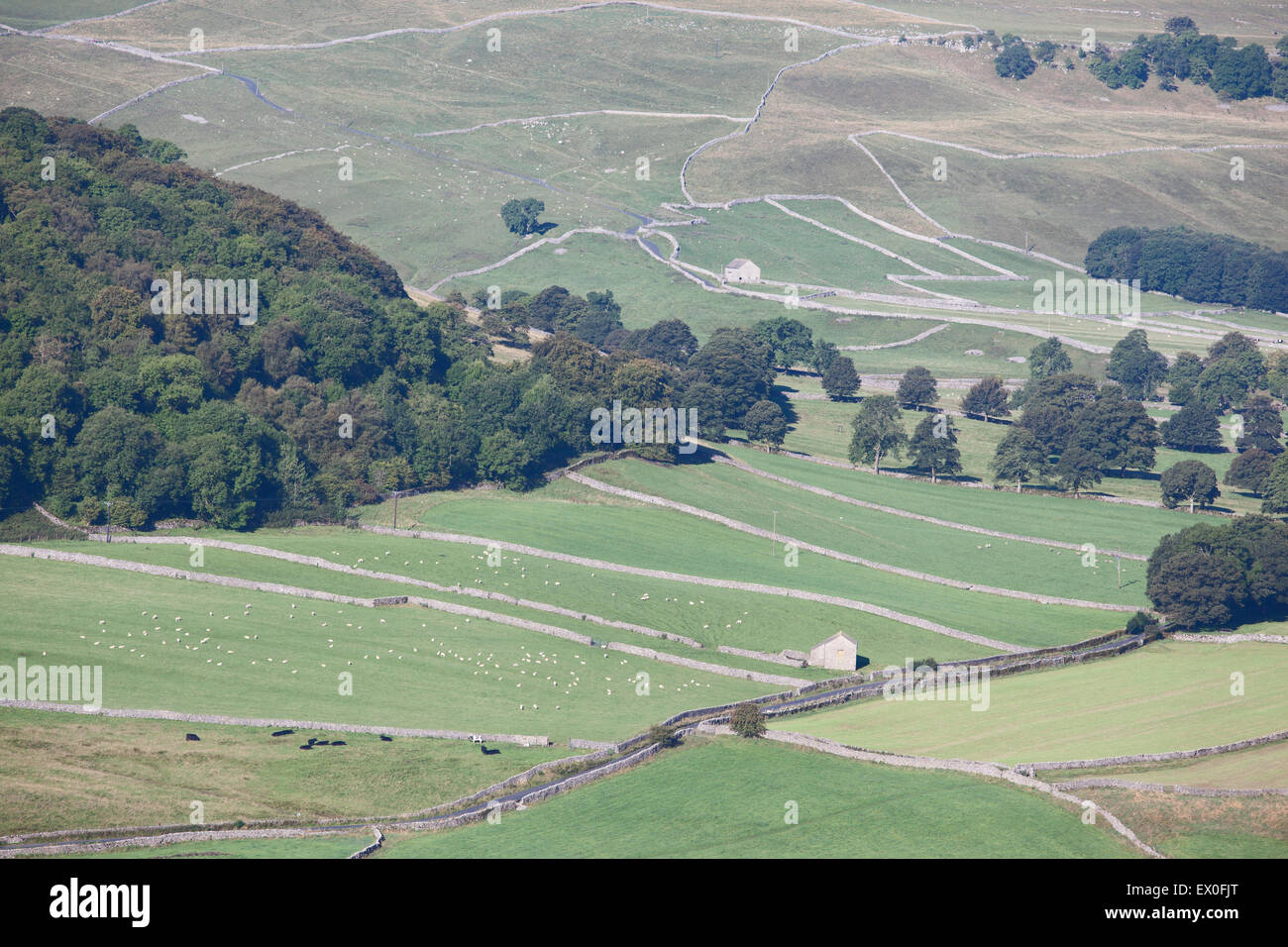 Quintessential yorkshire dales hi-res stock photography and images - Alamy