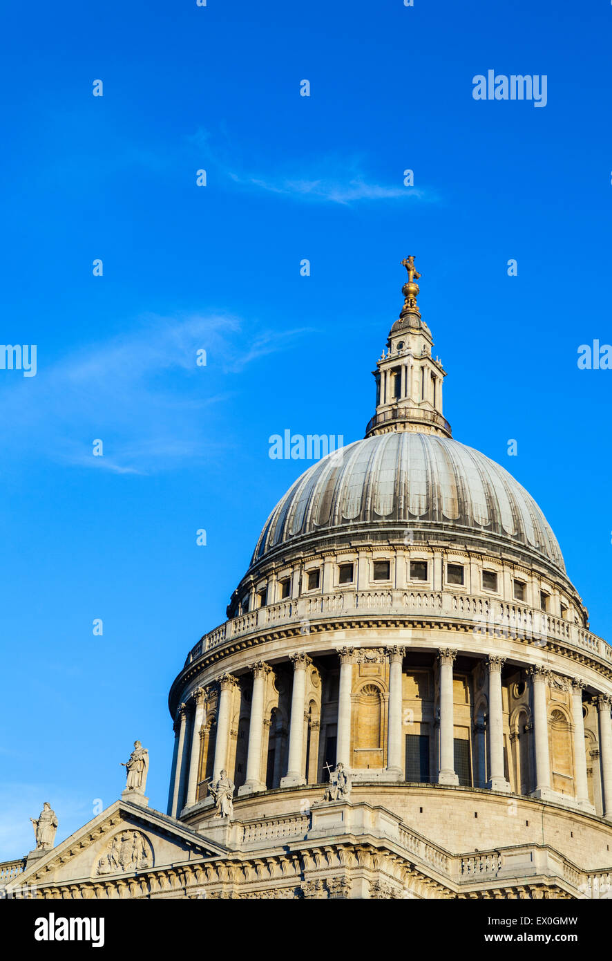The iconic sight of St. Pauls Cathedral in London Stock Photo - Alamy