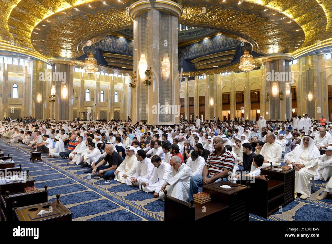 Grand mosque kuwait hi-res stock photography and images - Alamy
