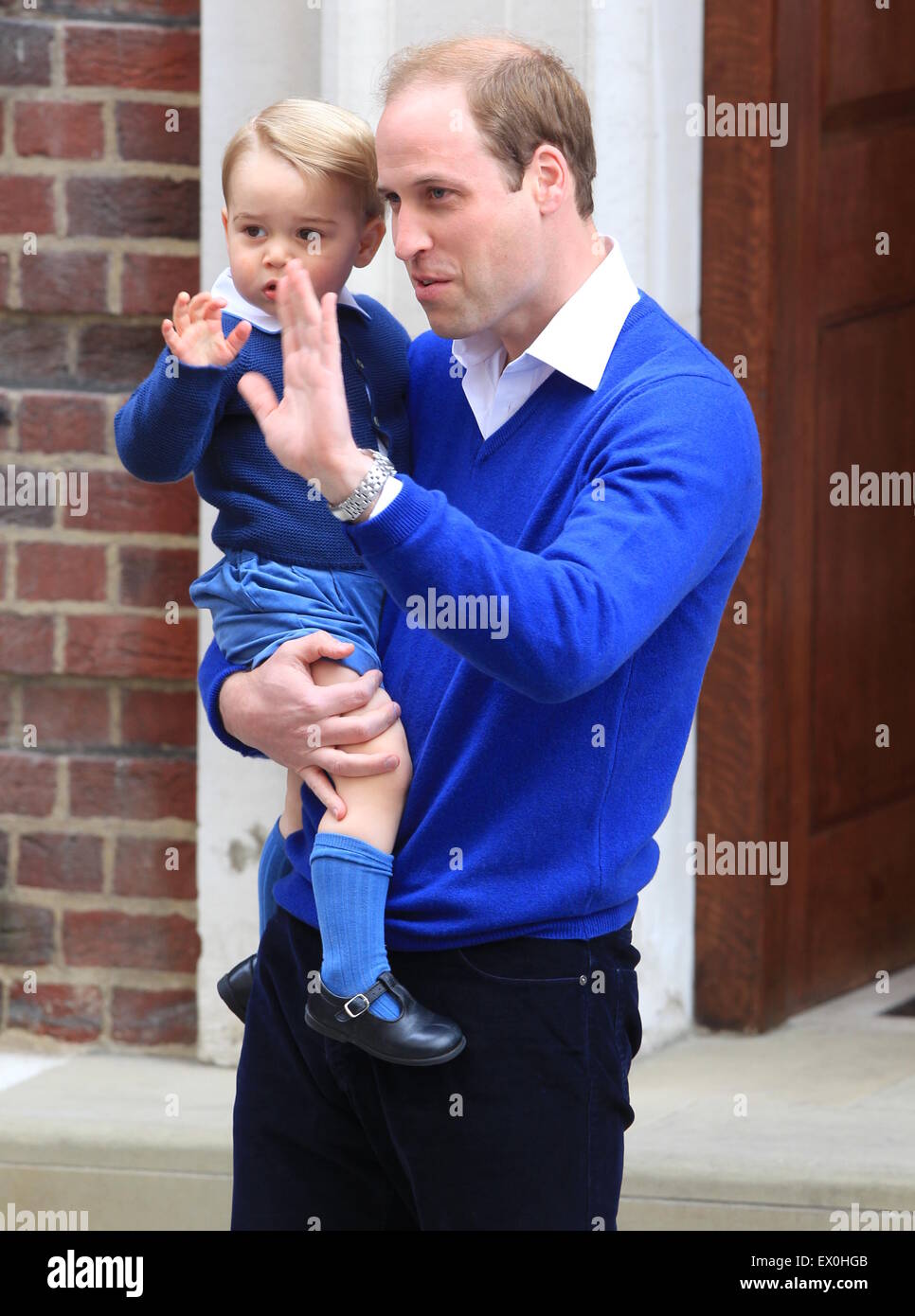 Prince William, Duke of Cambridge, arrives back at St Mary's hospital ...