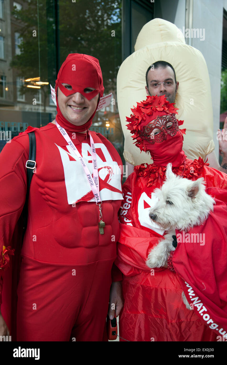 London gay couple hi-res stock photography and images - Alamy
