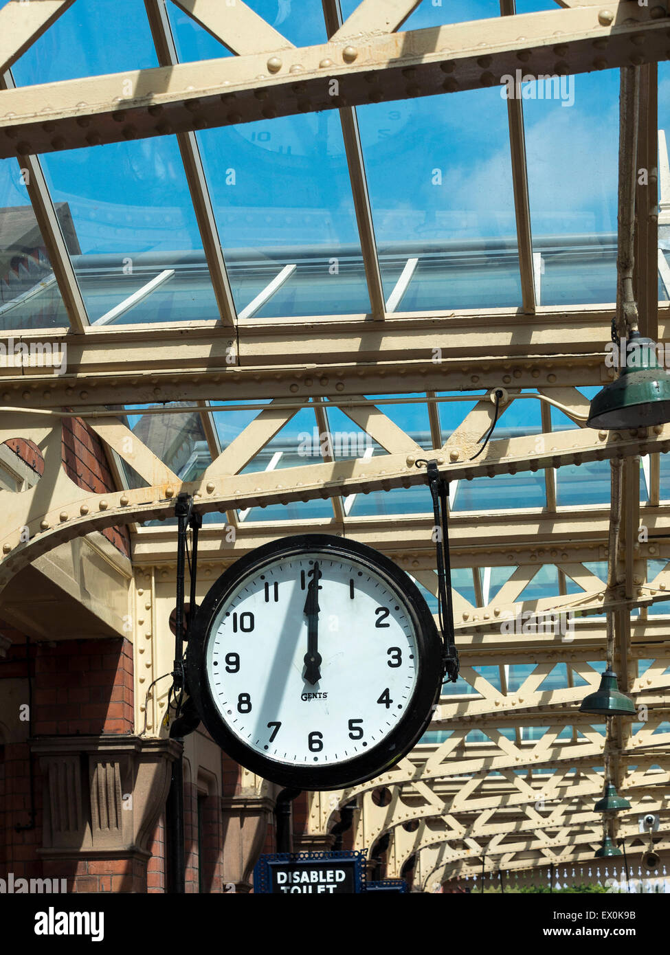 Railway Station Platform Clock at Helen Mckenzie blog