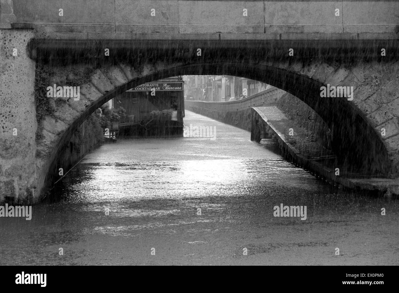 Rain in milan hi-res stock photography and images - Alamy