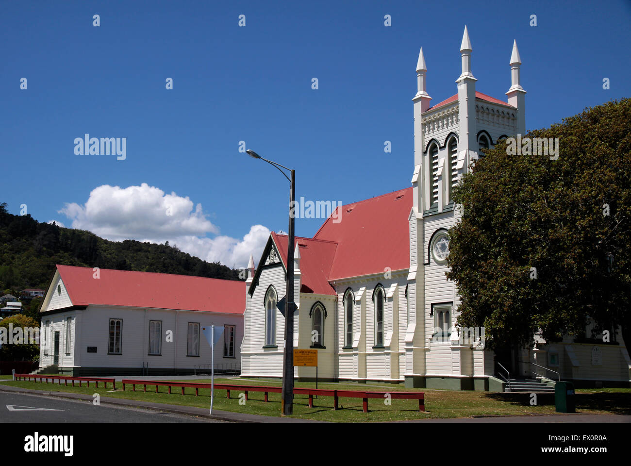 Apostolic hi-res stock photography and images - Alamy