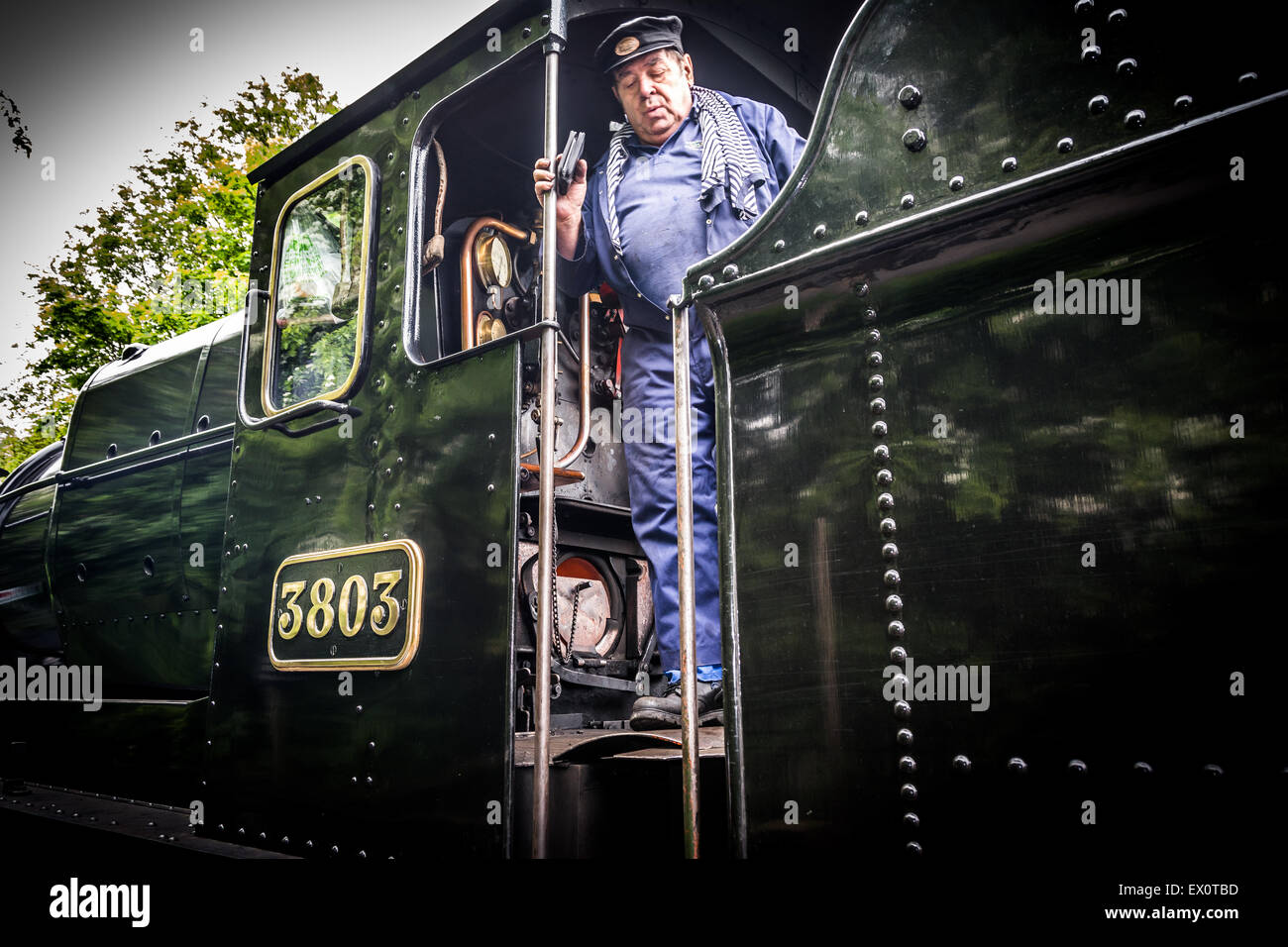 Train break hi-res stock photography and images - Alamy