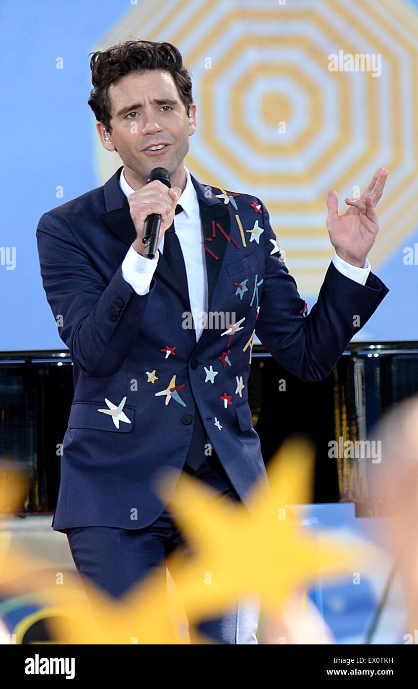 New York, NY, USA. 3rd July, 2015. Mika on stage for ABC's Good Morning ...
