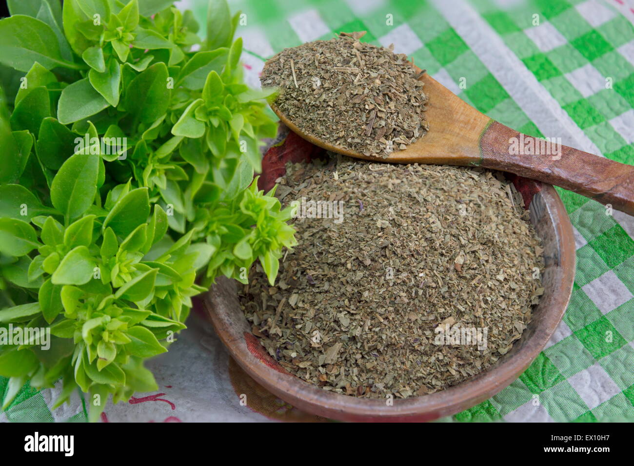 Basil spice hi-res stock photography and images - Alamy