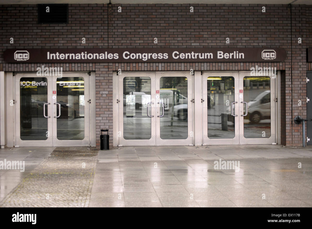 Berlin international congress center hi-res stock photography and ...
