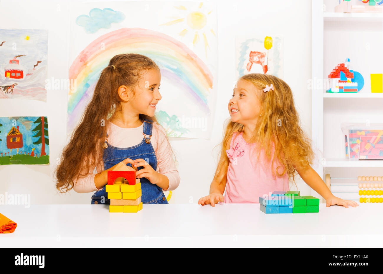 Stacking blocks hi-res stock photography and images - Alamy