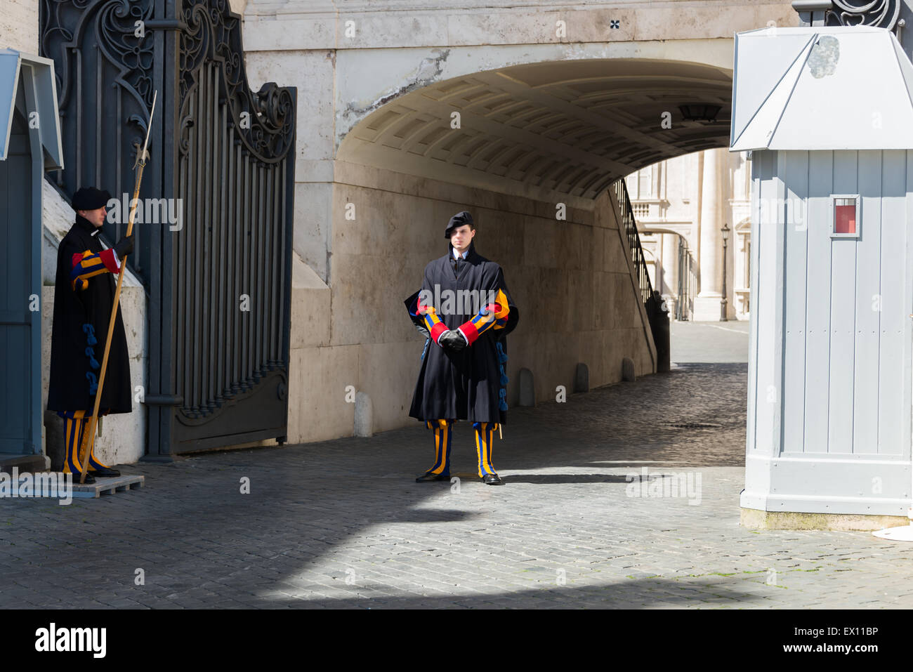 Rome italy vatican guards hi-res stock photography and images - Alamy