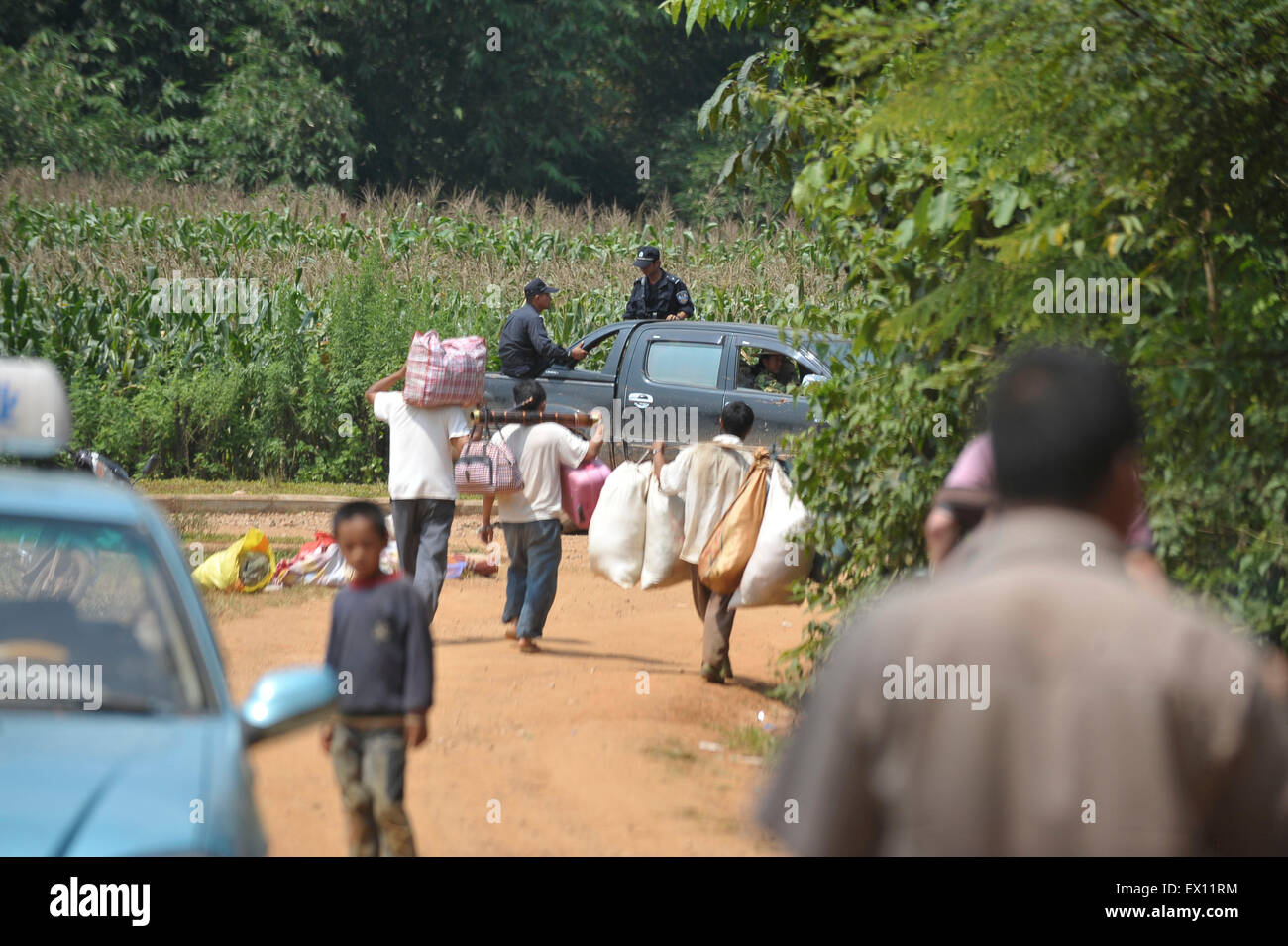 Refugees from in myanmars shan hi-res stock photography and images - Alamy