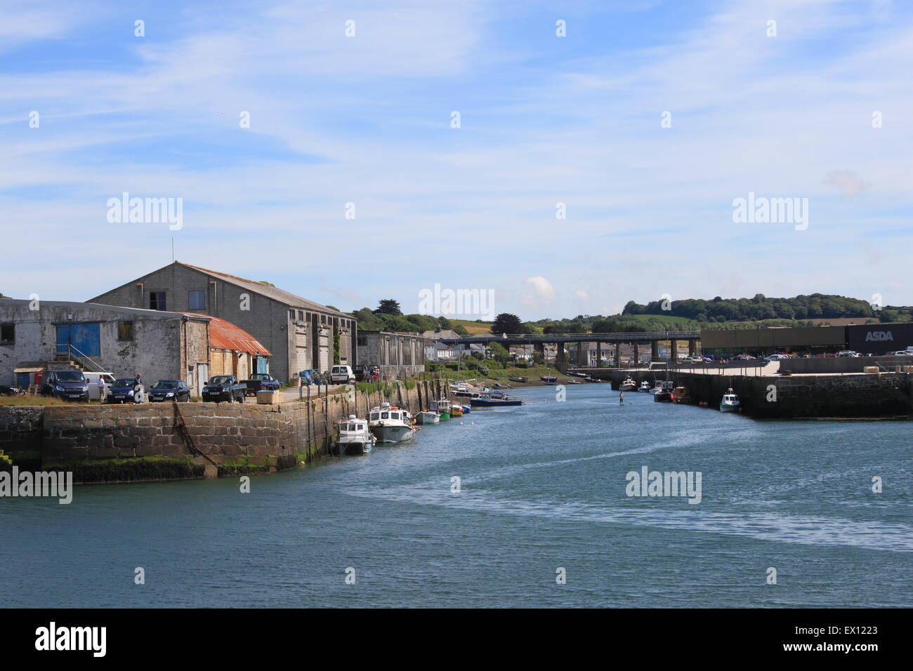 Hayle harbour bridge hi-res stock photography and images - Alamy