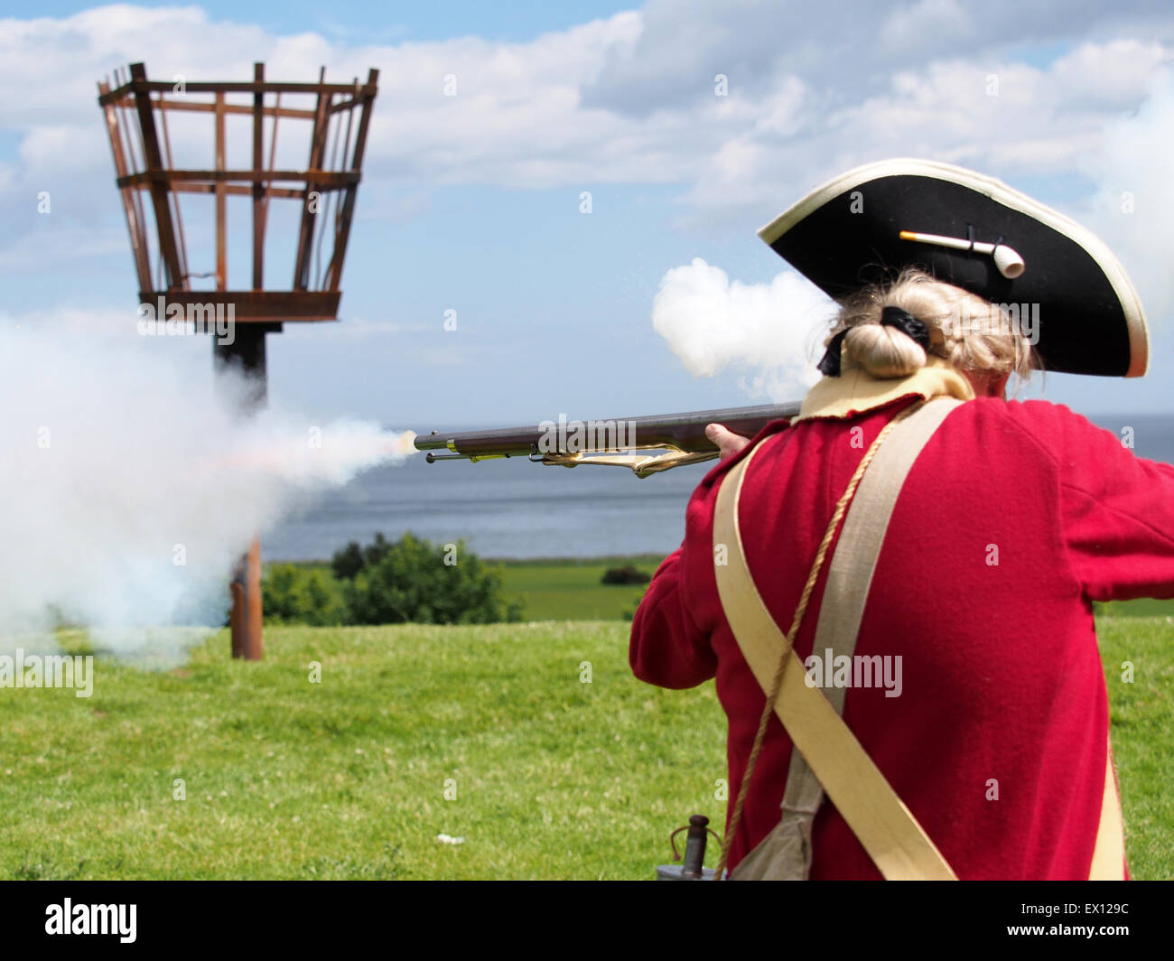Musket firing hi-res stock photography and images - Alamy