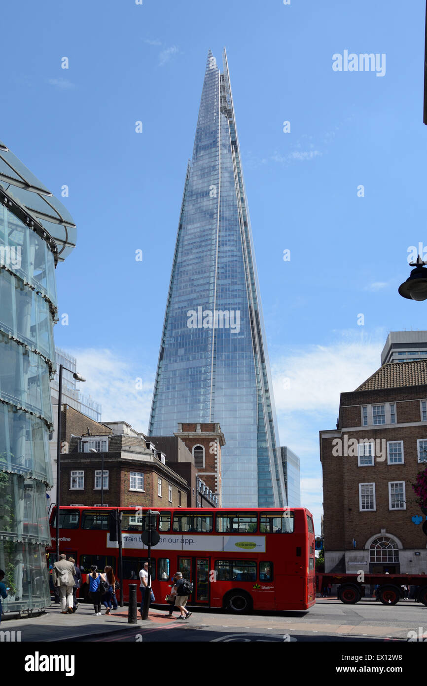 Red shard hi-res stock photography and images - Alamy