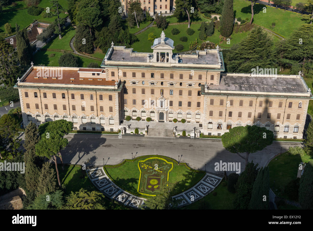Basilica top hi-res stock photography and images - Alamy