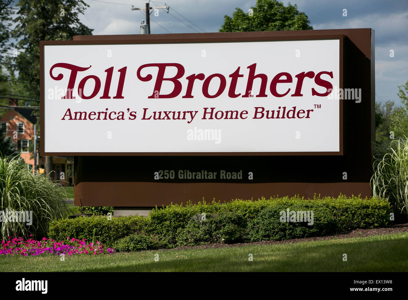 Toll brothers home building hi-res stock photography and images - Alamy