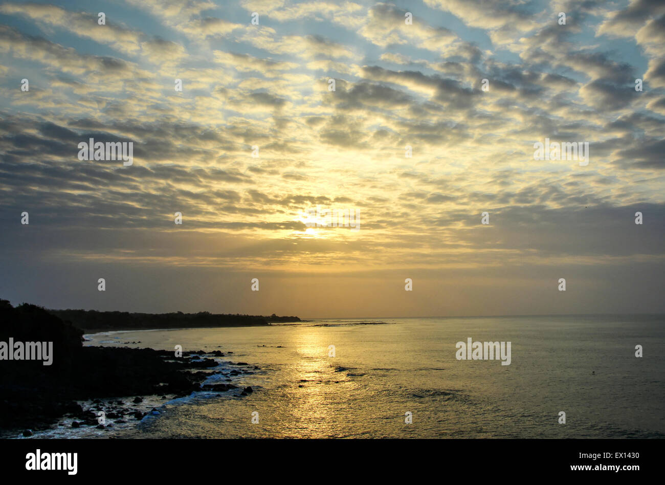 Beautiful vibrant sunrise at Destiladeros Beach in Pedasi, Panama Stock ...